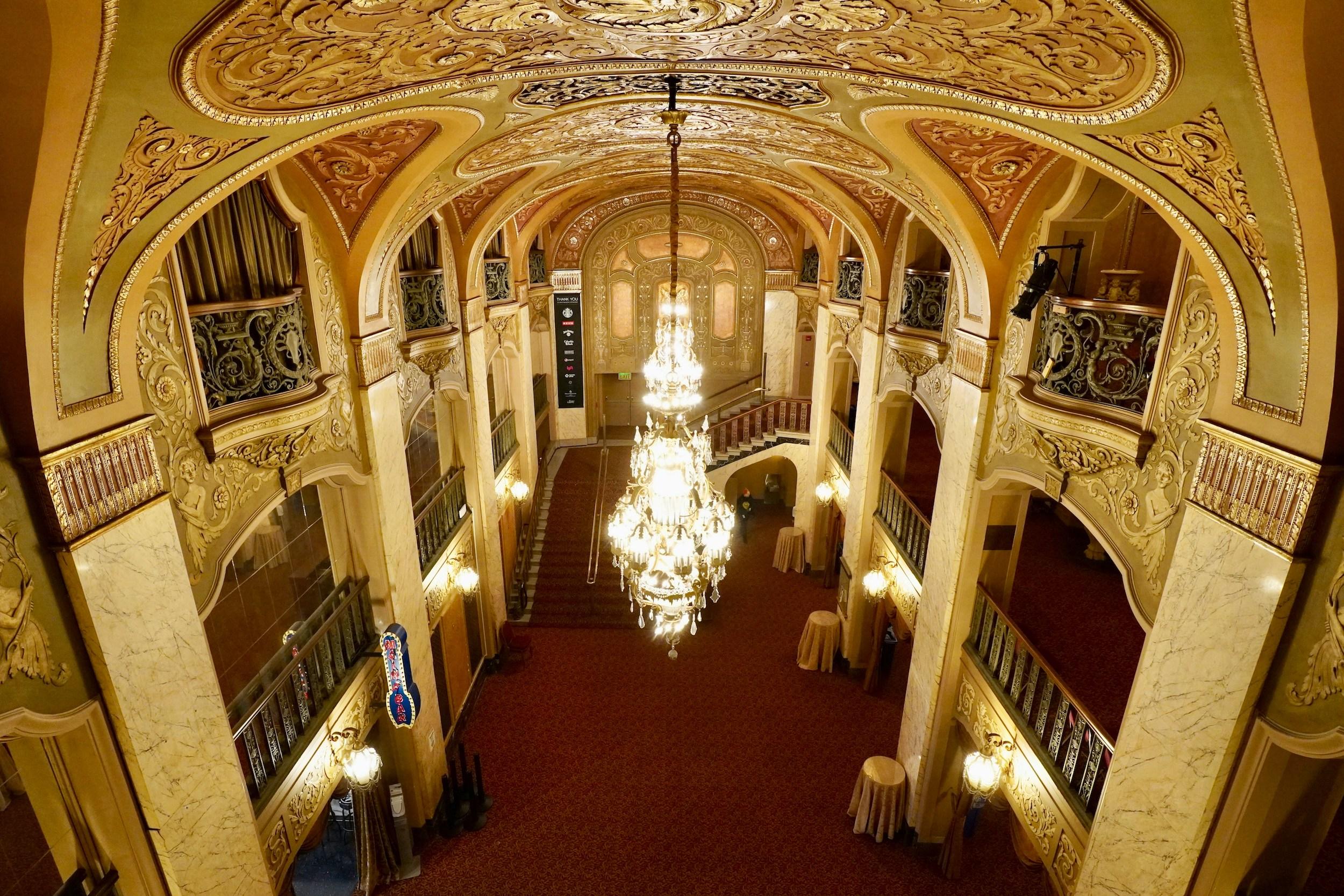 Hotel Near Paramount Theatre | Mayflower Park Hotel